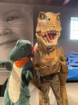 Interactive Dinosaur Events | Evansville, IN | Feller Express
